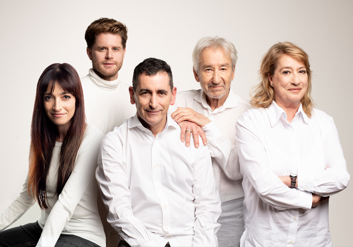 THE COLLECTION – LAZONA